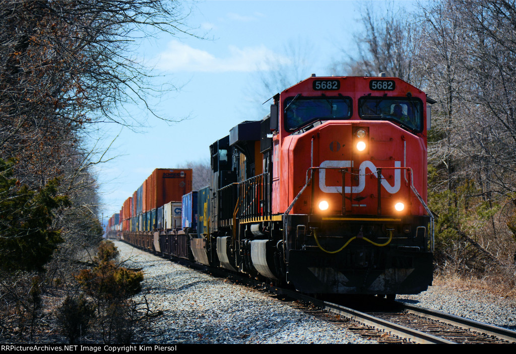 CN 5682 Q190